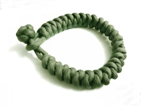 Snake Knot Survival Paracord Bracelet | Adjustable & Durable